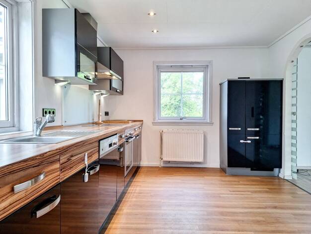 0 Häuser mit Swimmingpool kaufen in Balje, Stade