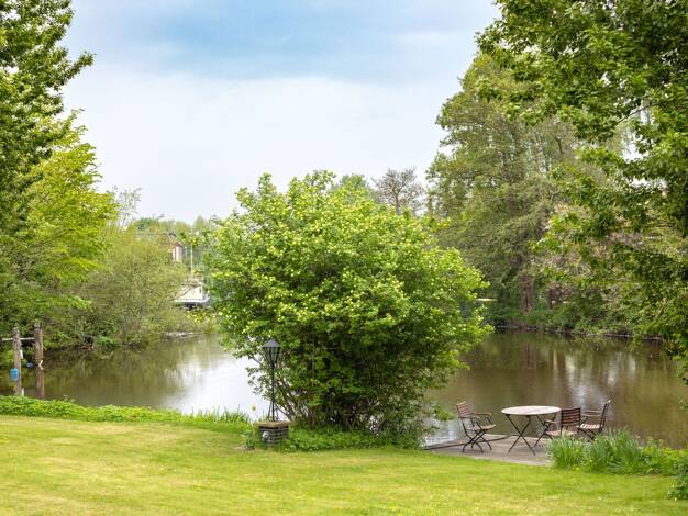 0 Häuser mit Swimmingpool kaufen in Balje, Stade